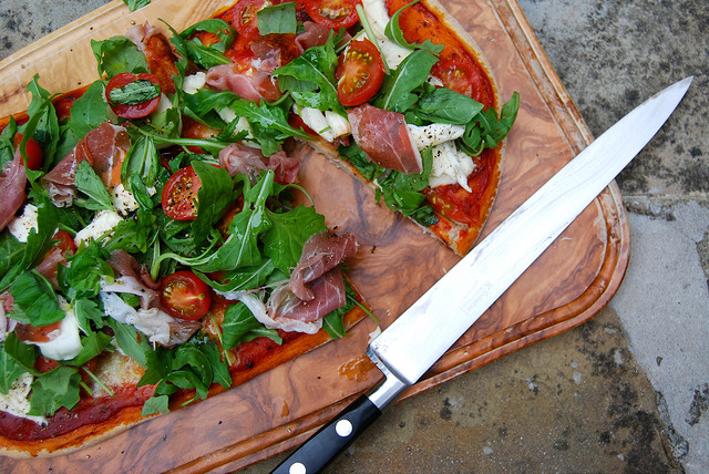 Recipe: The Ultimate Pizza Express Style Fresh Topped Pizza | Rachel Phipps