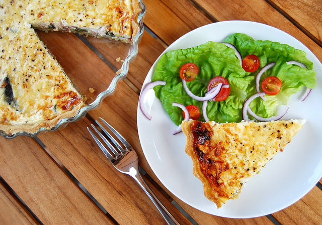 Recipe: Summertime Spinach, Bacon & Quark Quiche | Rachel Phipps
