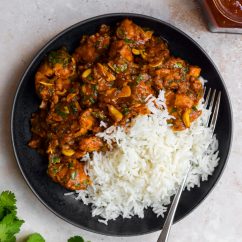 Garlic Chilli Chicken Curry (Indian Takeaway Style) | Rachel Phipps